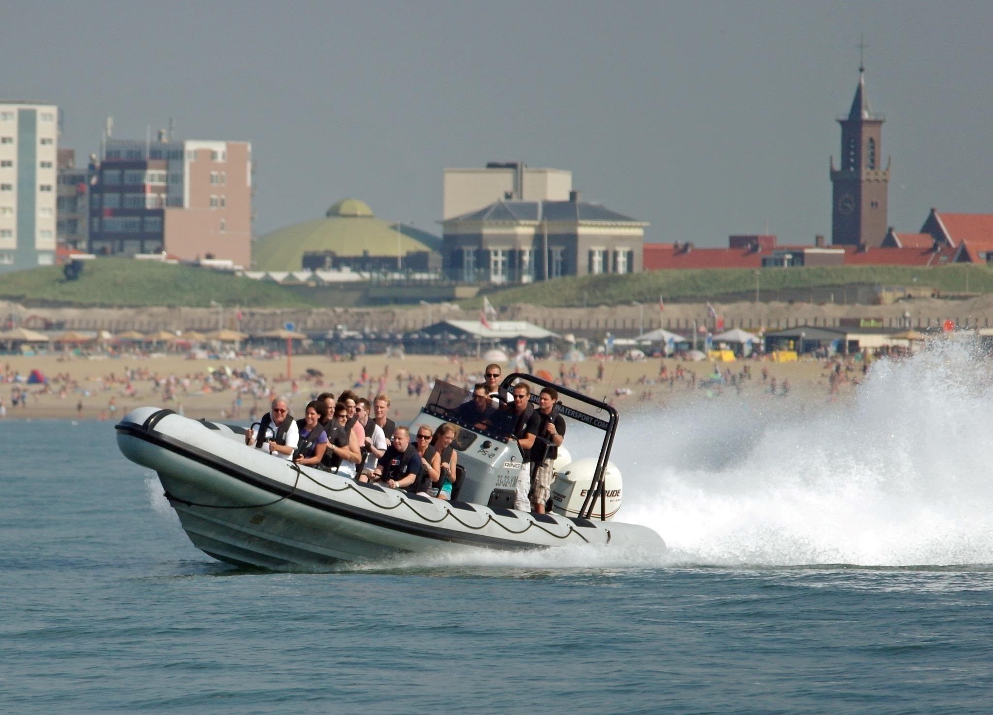 Powerboat Scheveningen | DenHaag.com