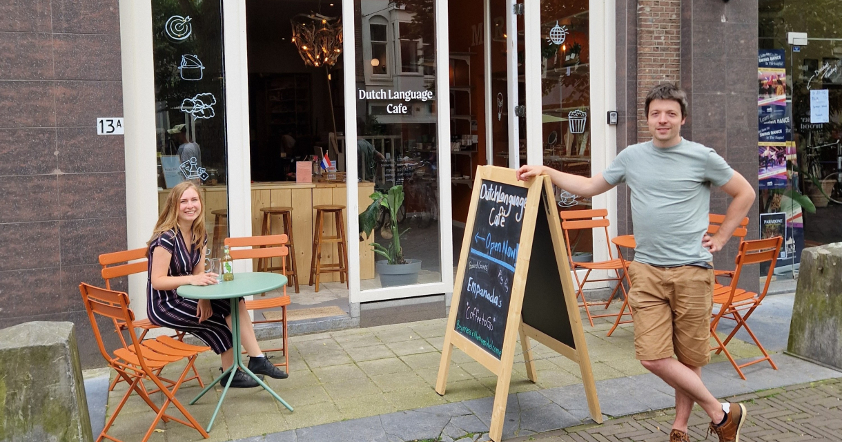 Dutch Language Café - € 3,- discount on activities | DenHaag.com