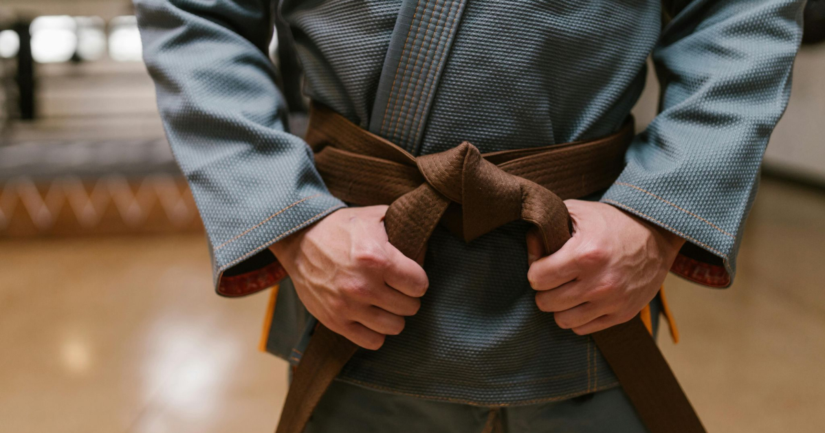 Get Your S**t Together -Self-defence 101 | DenHaag.com